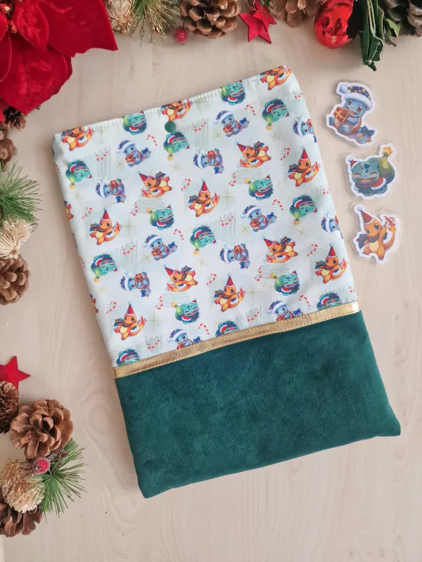Pochette à livre - Noël Pokémon - Koneko - Créations kawaii artisanales